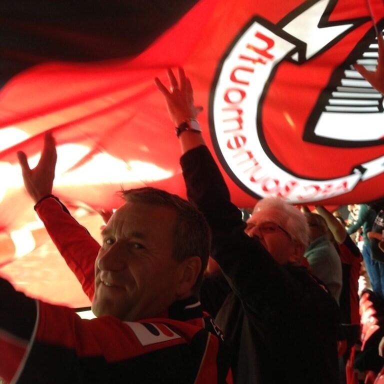 Custom Size Crowd Surfer Flag | footballflags.co.uk